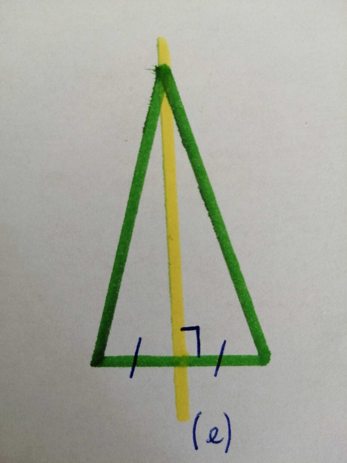 Tout savoir sur le triangle isocèle et tous ses secrets - Sherpas