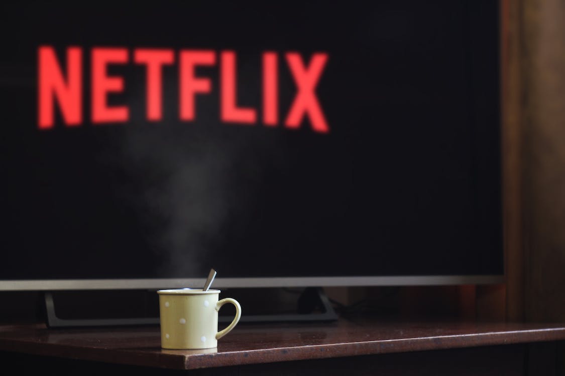 Netflix addiction : les techniques pour t'accrocher - Sherpas