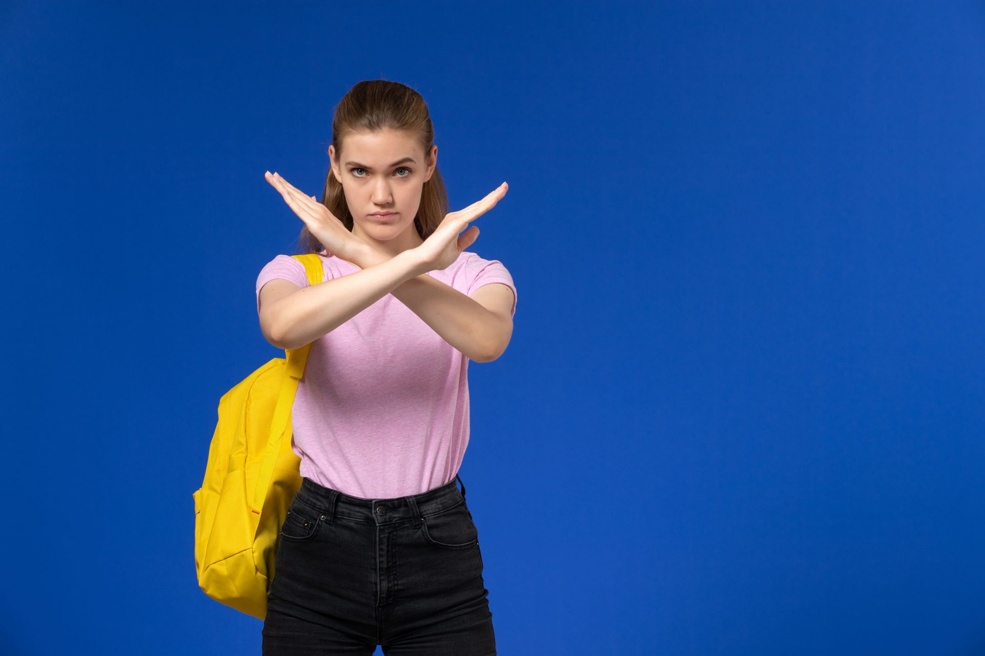 Votre enfant arrête l'école : comment réagir ? 🎒- Sherpas